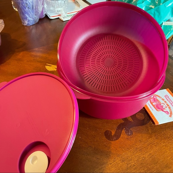 Tupperware | Kitchen | Tupperware Crystalwave Microwave Bowl With ...